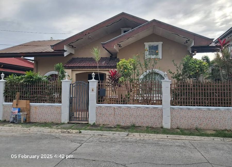 Bungalow House for RENT in Collinwood Subdivision, Lapu-Lapu City ...