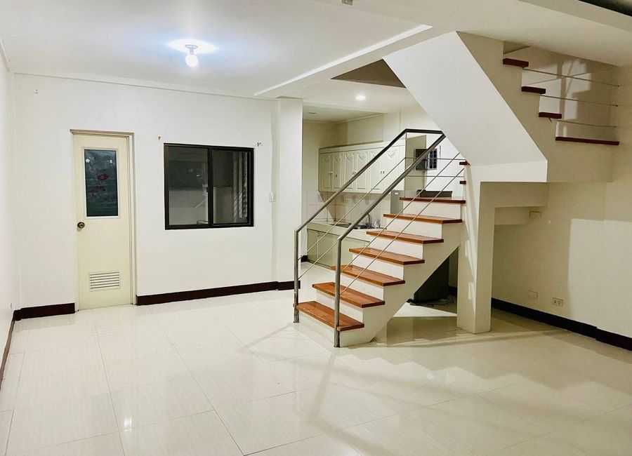 FOR LEASE - Townhouse with Balcony in Concorde Village, Parañaque City ...