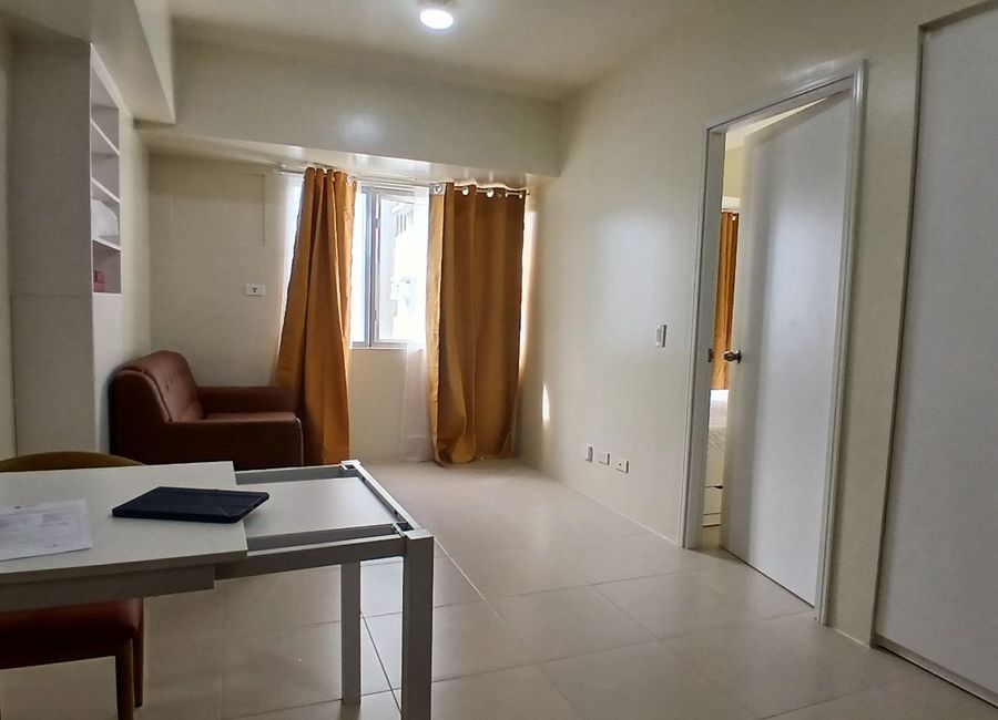 For Rent! 1 Bedroom Unit, Avida Towers Sola, Vertis North, Quezon City ...