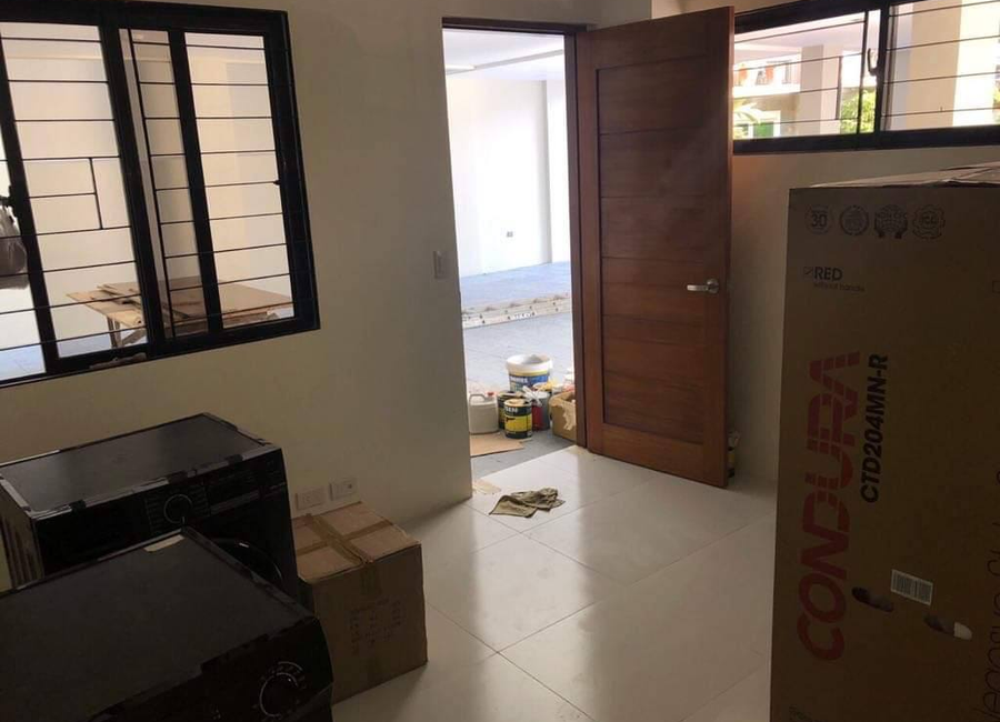 FOR LEASE - Unit in Concorde Village, Brgy. Tambo, Parañaque City ...