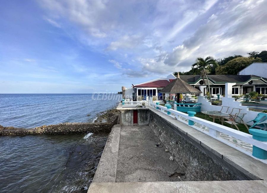 FR/FS 7BR Beach House 1000sqm SeaView Resort Vacation Home Catmon Cebu ...