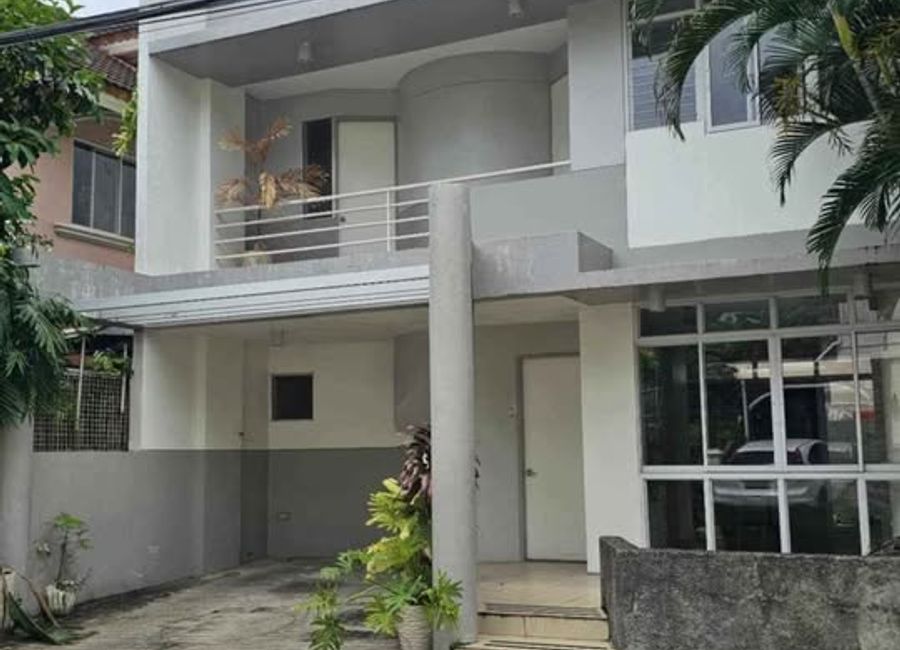 3-Storey House for SALE in Mahogany Grove Subdivision, Tawason, Mandaue ...