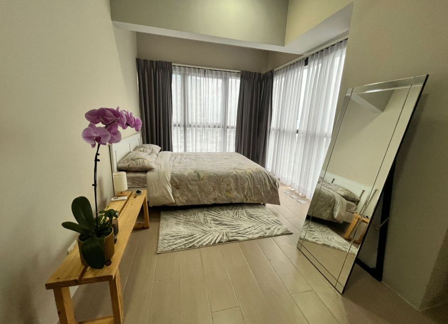 4BR IN UPTOWN RITZ, BGC, 131SQM | Lamudi.com.ph