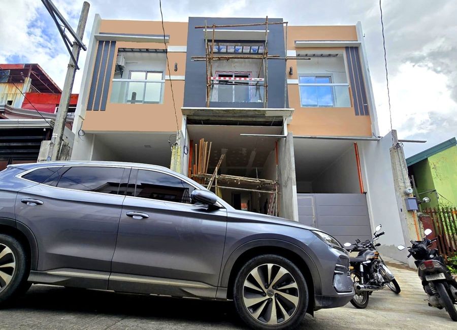 2 Storey Townhouse for sale in Tandang Sora Quezon City | Lamudi.com.ph