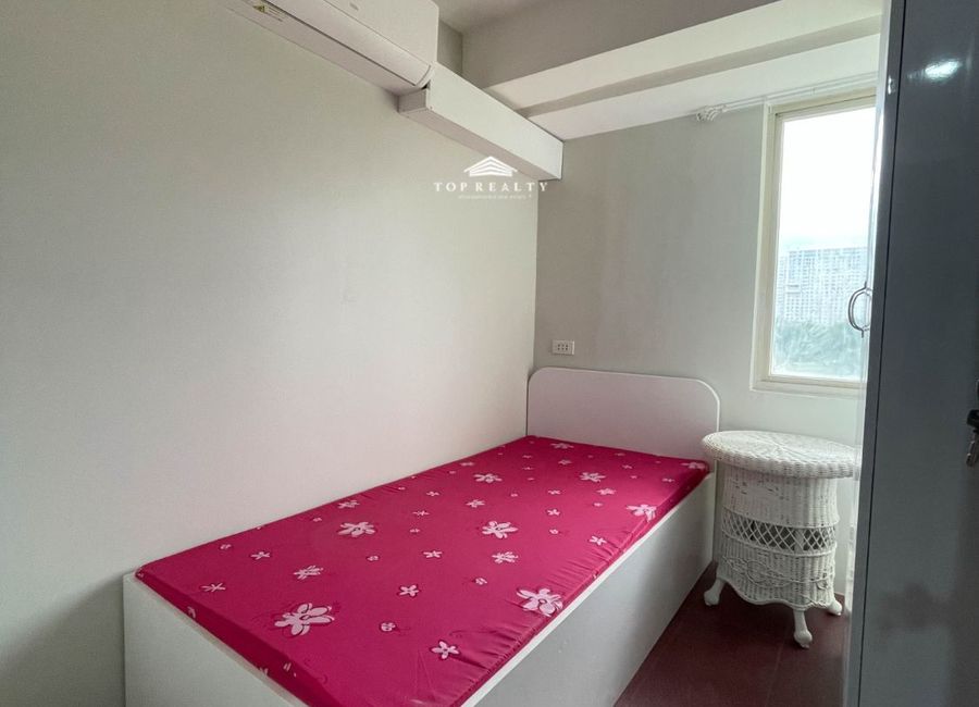 Condo For Sale in Mckinley Hill, Taguig City, Tuscany Private ...