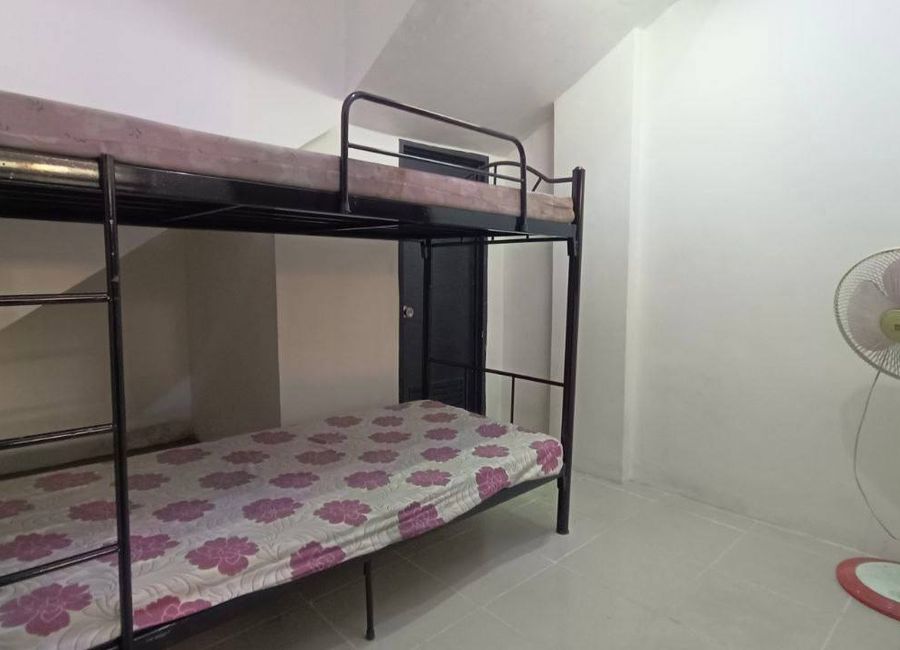 10sqm Room with toilet in Manila | Lamudi.com.ph