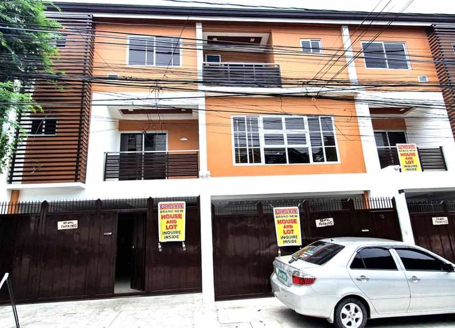 3 Storey Townhouse for sale in V Luna Brgy Pinyahan near Teacher ...