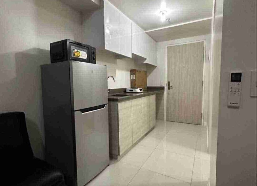 Mandani Bay Studio fully furnished | Lamudi.com.ph