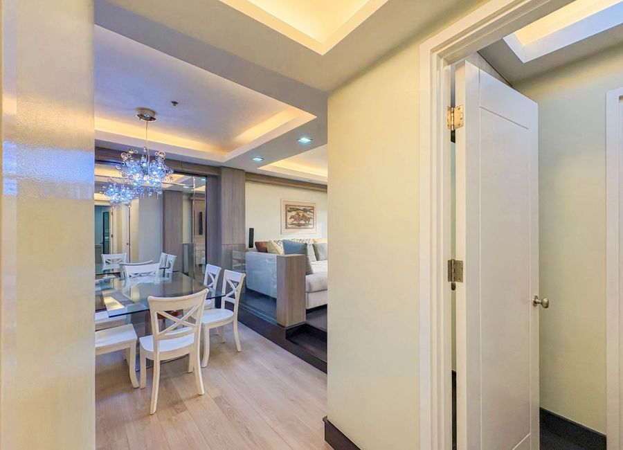 2 Bedroom Unit For Sale - The Icon Residences BGC | Lamudi.com.ph