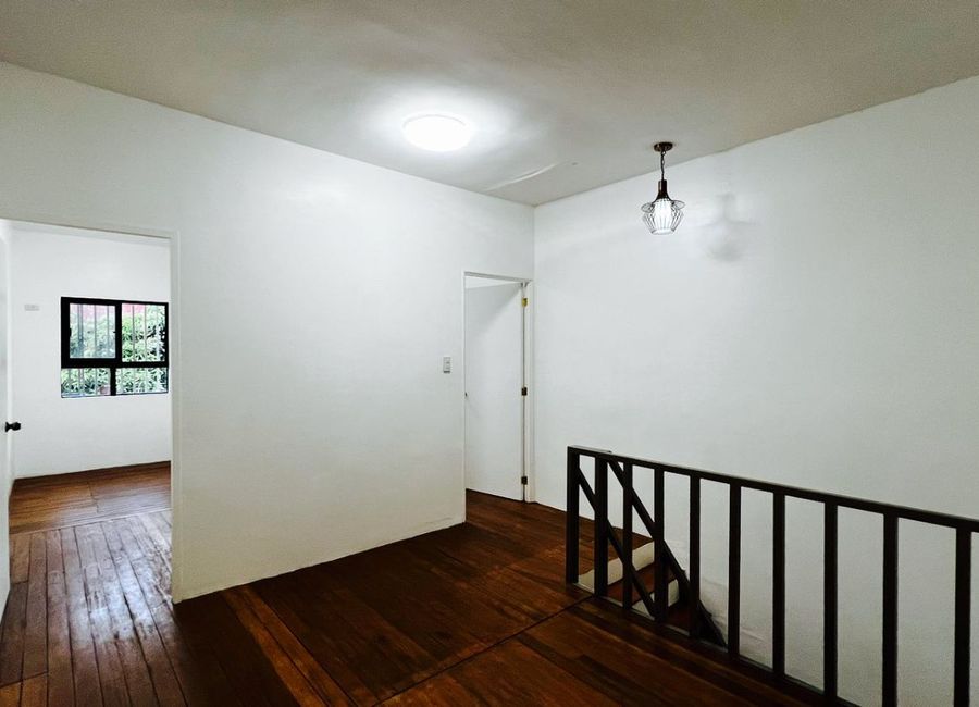 FOR SALE Townhouse located at Brgy. Bagong Lipunan ng Crame, Cubao ...