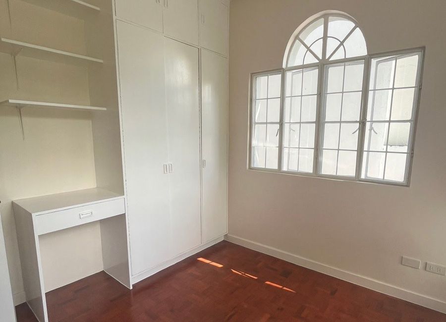 FOR LEASE - Newly Renovated Townhouse in Merville Park Subd., Parañaque ...