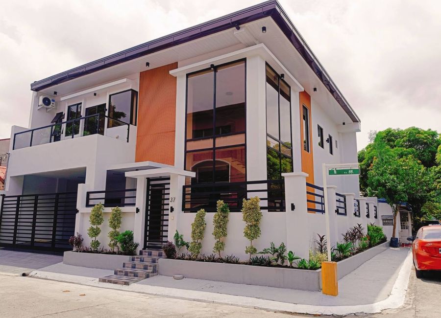 𝐅𝐨𝐫 𝐒𝐚𝐥𝐞: Semi Furnished 33M Brand New House & Lot in Moonwalk ...