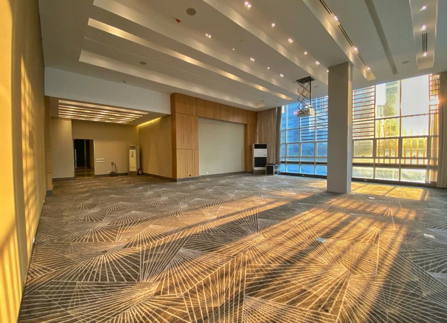 Prime BGC 2nd Floor Unit | Commercial / Clinic / Spa / Office for Lease ...