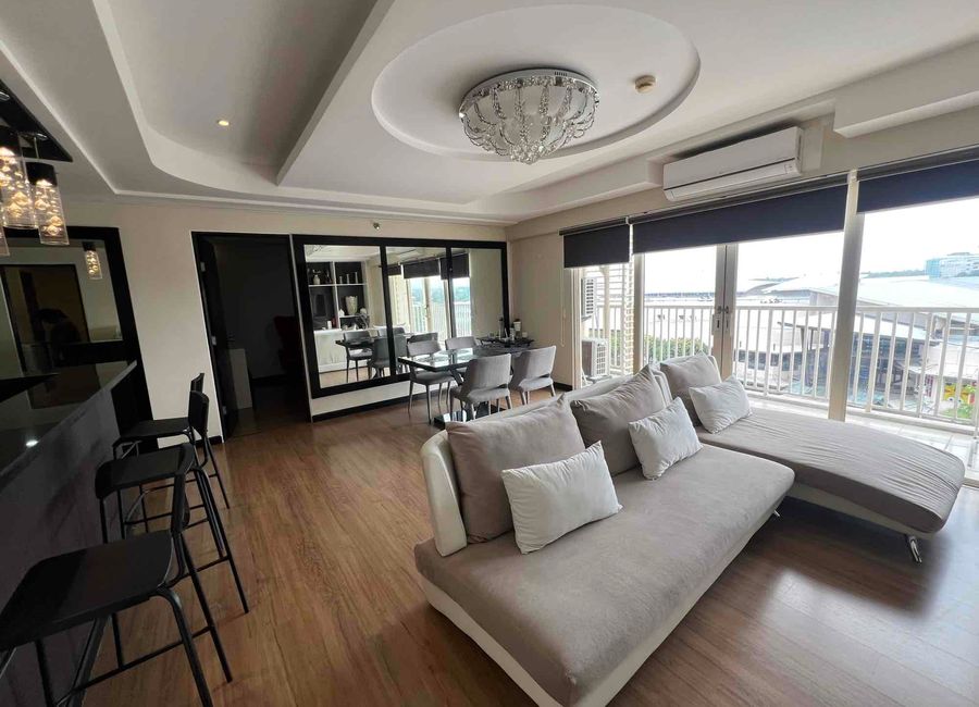 3 Bedroom condo in Marquee Residences Furnished with parking | Lamudi ...