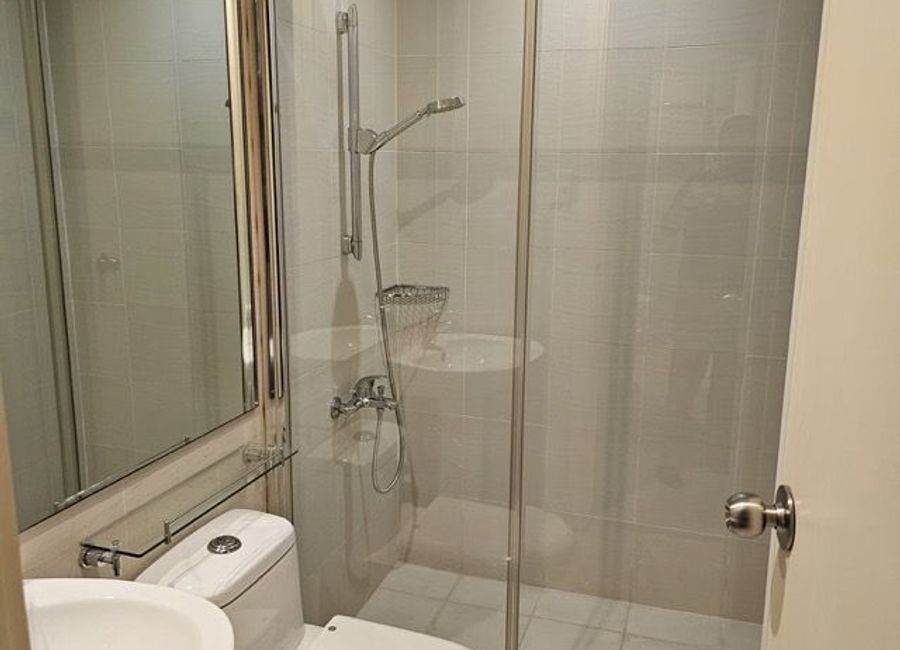 1BR with loft at Gramercy Residences Makati | Lamudi.com.ph