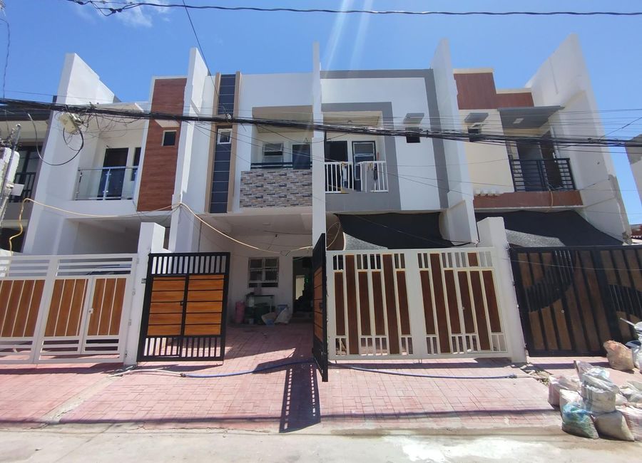 7.5M 2-Storey w/ 3 Bedroom Townhouse For Sale in Talon Kuatro Las Piñas ...