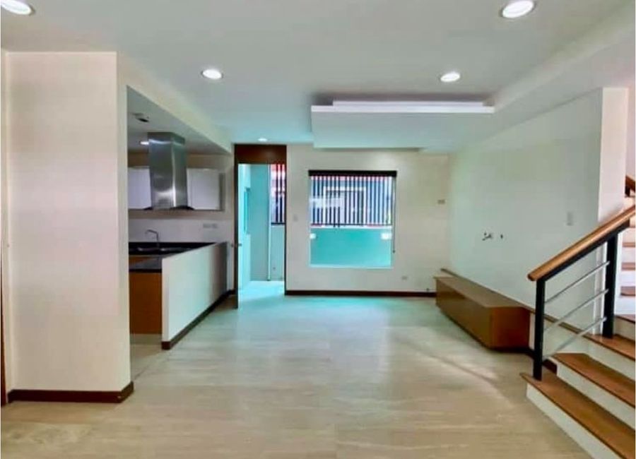 House For Rent Mahogany Place Acacia Estates Taguig 4 Bedroom Townhouse ...