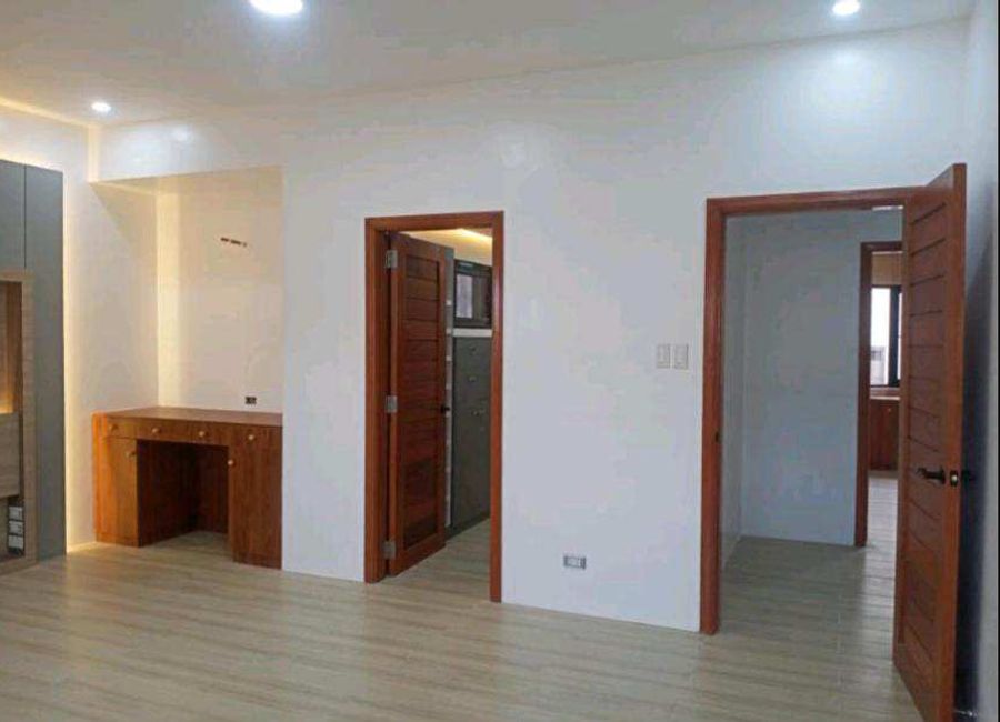 FOR SALE: 4 Bedroom in Molave Park Subdivision, Paranaque | Lamudi.com.ph