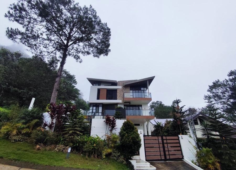 Newly Renovated Fully Furnished 3-Storey Vacation Home For Sale in Camp ...