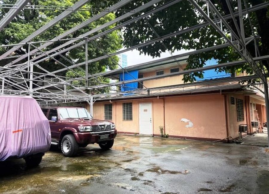 FOR SALE 250 METERS TO KATIPUNAN AVENUE ATENEO LOT AREA 900 SQM FA 500 ...