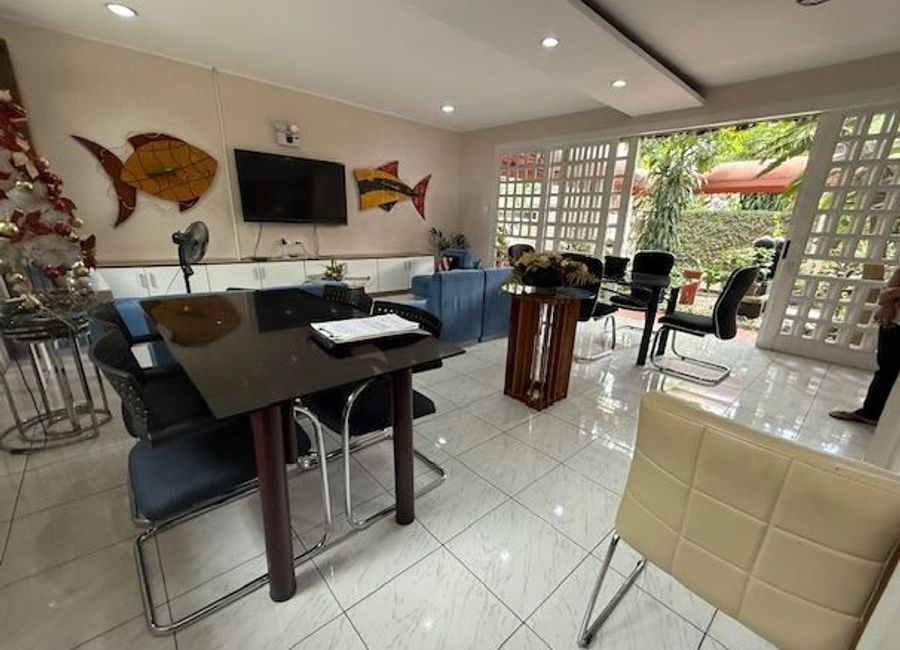 FOR SALE 250 METERS TO KATIPUNAN AVENUE ATENEO LOT AREA 900 SQM FA 500 ...