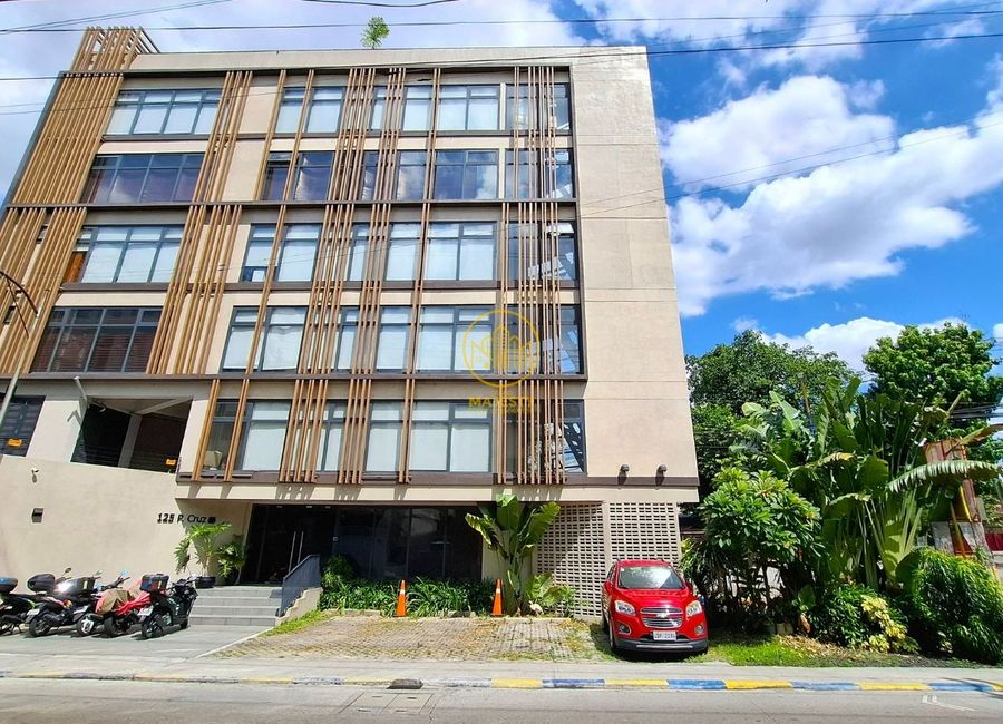 RUSH SALE!!! 6-Storey Office Building with Roof Deck in Mandaluyong ...