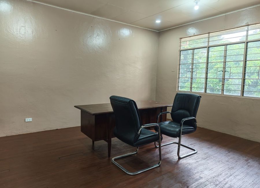 220 SQM COMMERCIAL UNIT IN UP VILLAGE, QUEZON CITY NEAR UP DILIMAN ...