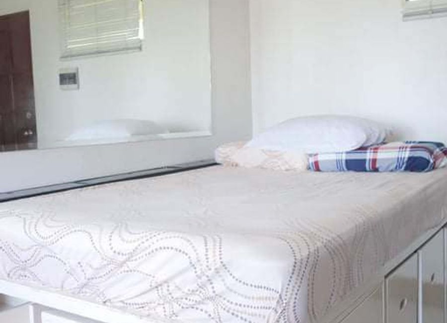 PROPERTY #17A – STUDIO UNIT FOR SALE 📍 Location: La Guardia Flats ...