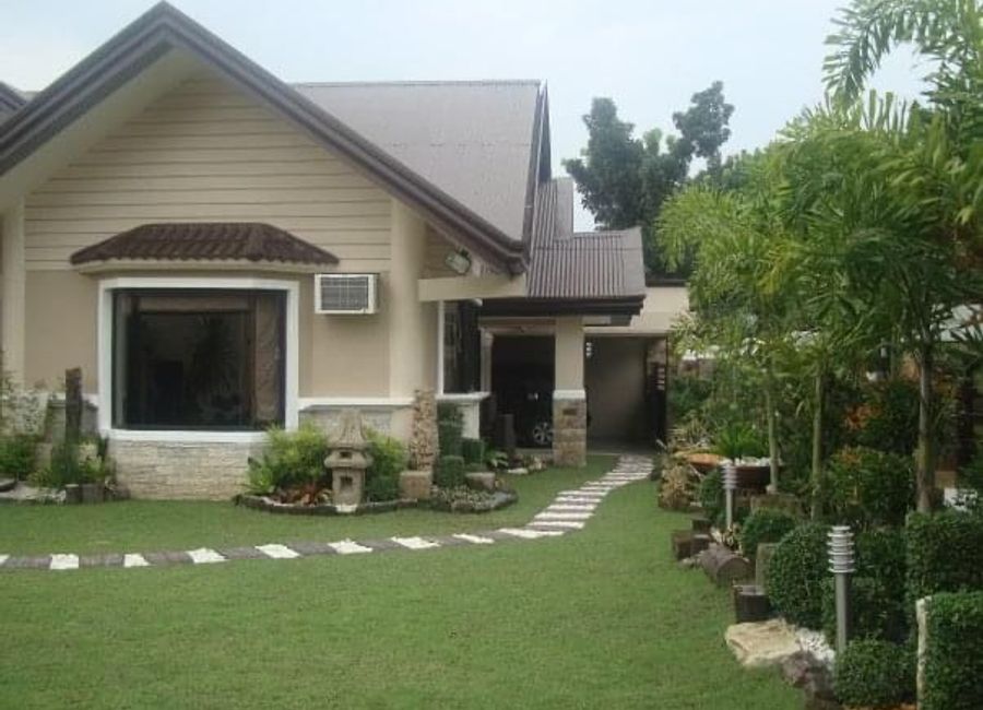 House for rent/sale in Timog Park subd. Angeles city. near Clark ...