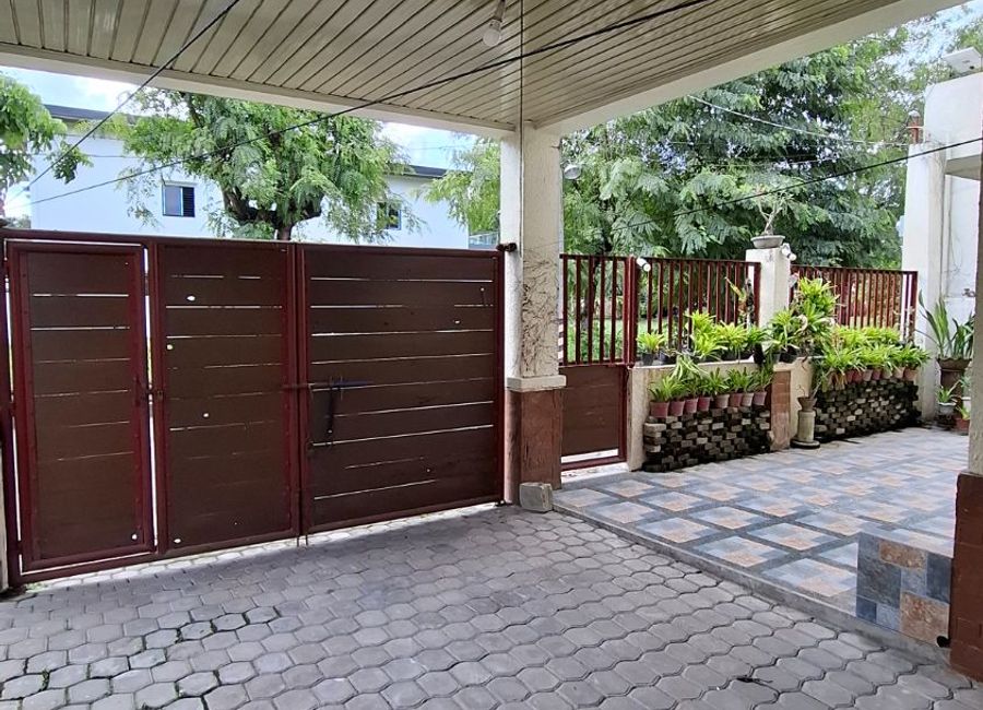 5 Bedroom House and Lot for Sale in Punta Verde! | Lamudi.com.ph