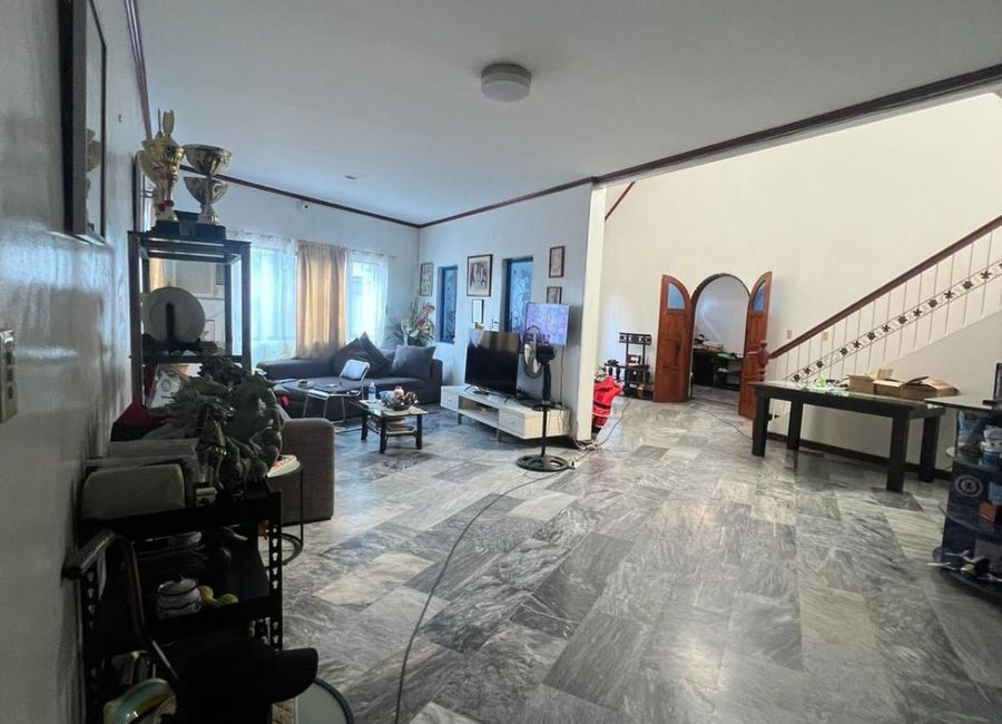 FOR SALE - Livable House and Lot in Merville Park Subd., Brgy. Merville ...