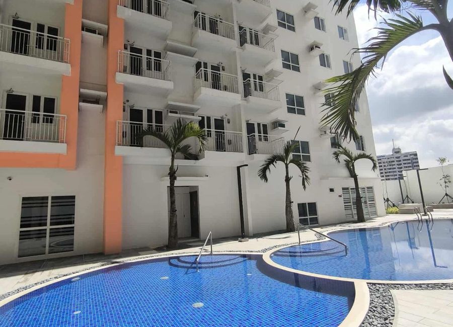 preselling condo in Pasay city quantum residences near MAkati CIty ...