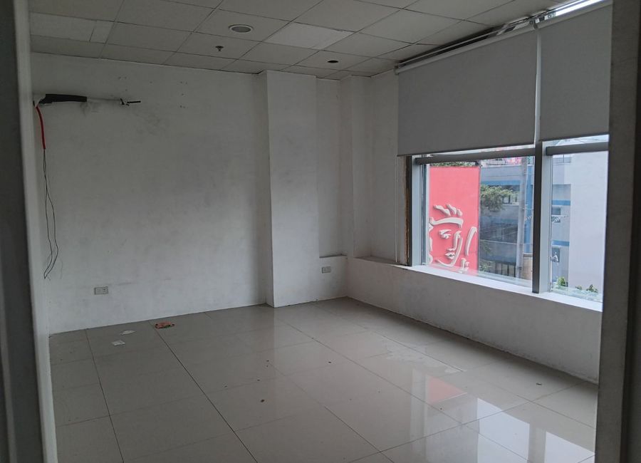 100 SQM Fitted Office Space for Lease in Quezon City | Lamudi.com.ph