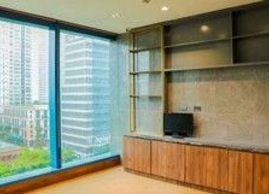 220 sqm Office Space For Lease in 8 Rockwell in Hidalgo Drive, Rockwell ...