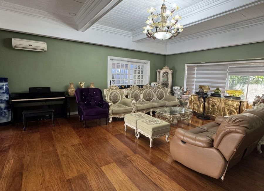 Xavierville Subdivision 5 Bedrooms Semi-Furnished House and Lot w ...