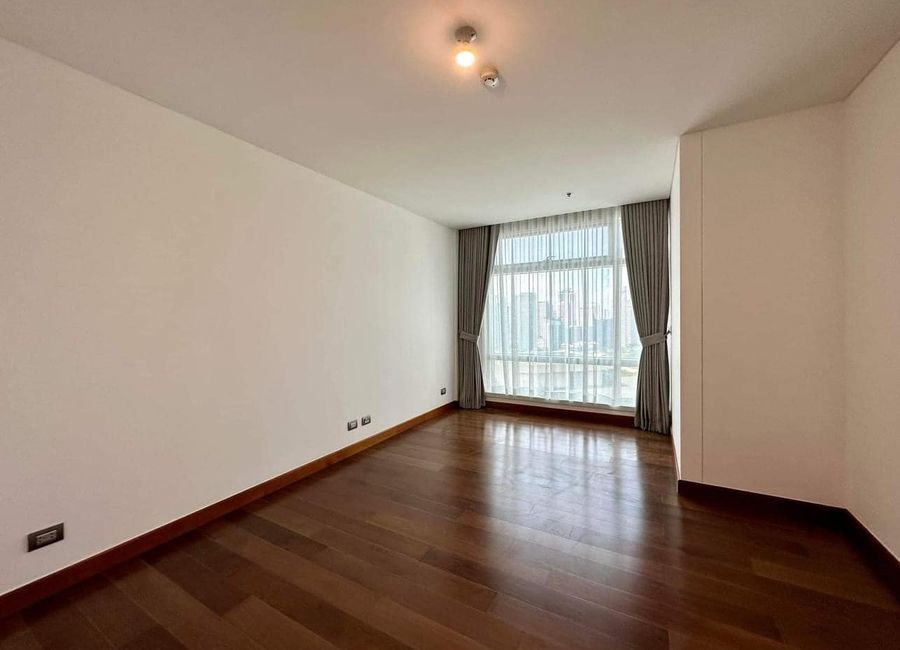 Brand New Two Roxas Triangle For Sale Condo Makati A Series Prime Unit ...