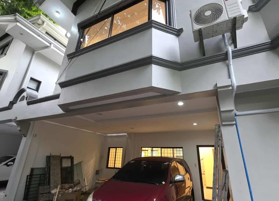 Newly Renovated Townhouse FOR LEASE in White Plains Subdivision, QC ...