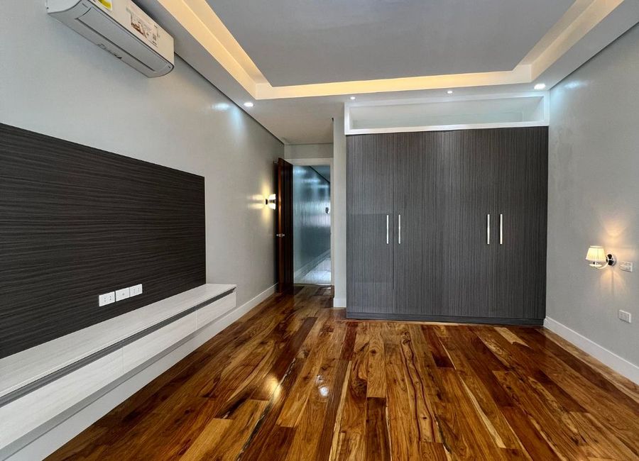 Quezon City 2 Storey Modern Townhouse For Sale near Mapayapa Villaga ...