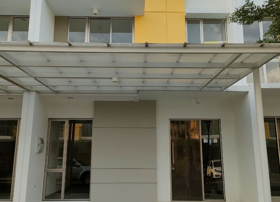 Rumah Cluster Scarlet PIK 2 6x10 2+1KT Sudah AJB Bisa KPR | Lamudi.co.id