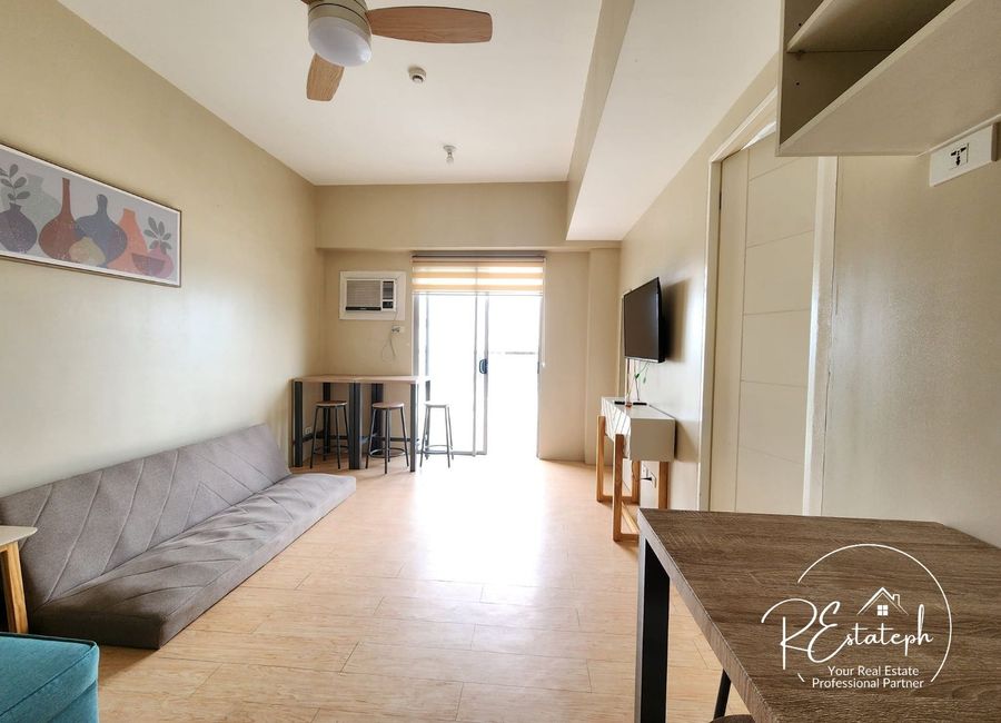 Furnished Condo for sale with balcony in Mabolo Cebu City across SM ...
