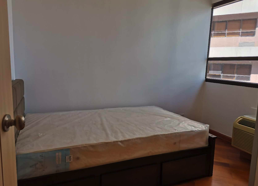 FOR SALE: 2 Bedrooms Unfurnished Condo Unit in Icon Residences, BGC ...