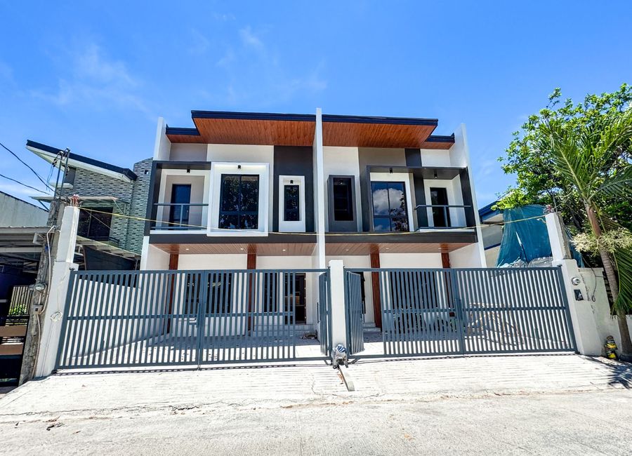 Spacious Living Area Modern 2 storey House and Lot For Sale in Talon ...