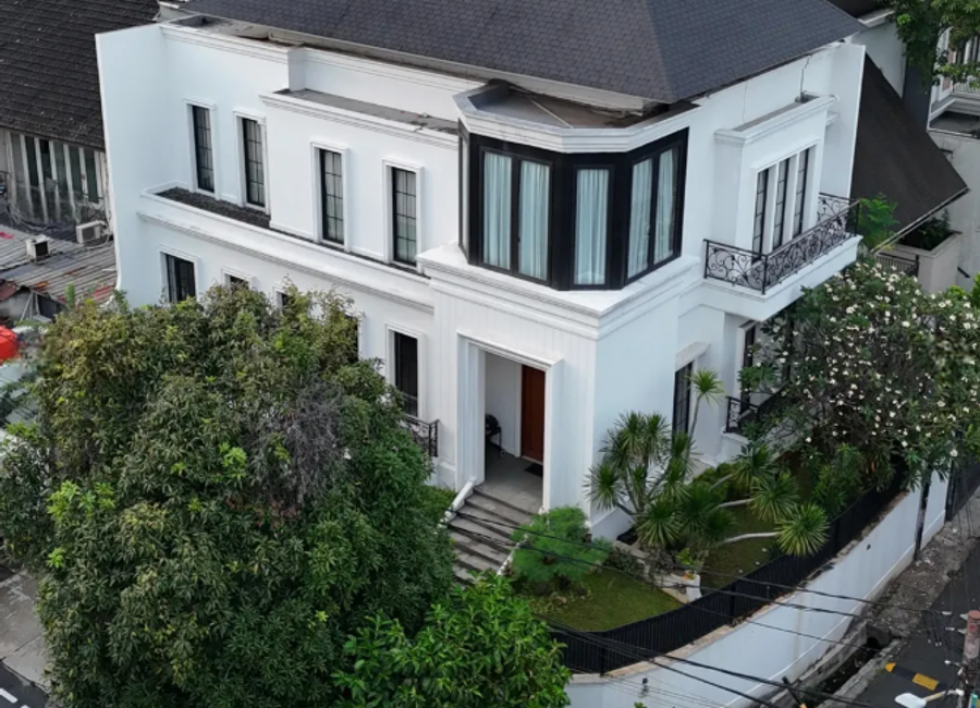 Rumah American Classic Senopati Gunawarman CIkatomas Kertanegara Wolter ...