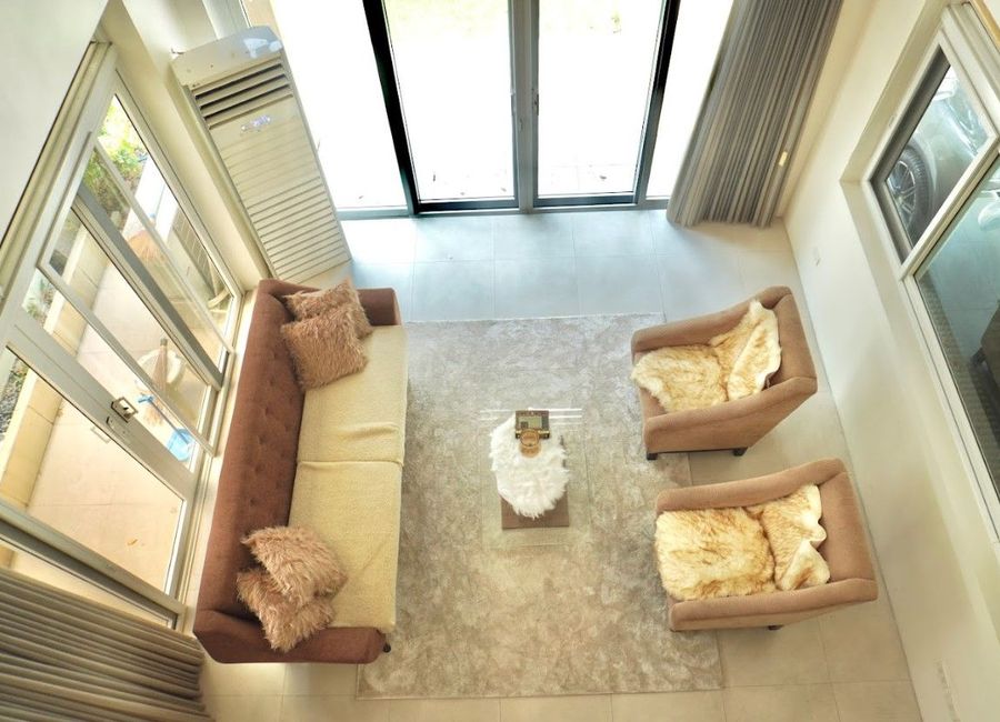 FOR SALE 4-BEDROOM MODERN HOUSE & LOT IN WHITE PLAINS SUBDIVISION ...