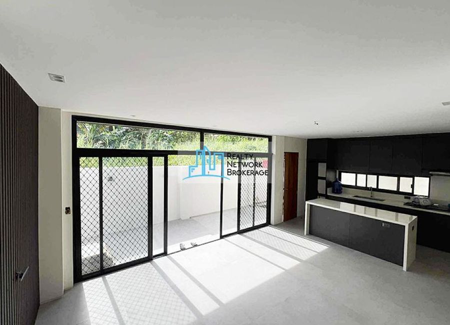 Modern 2-Storey House For Sale in Metropolis Subdivision | Lamudi.com.ph