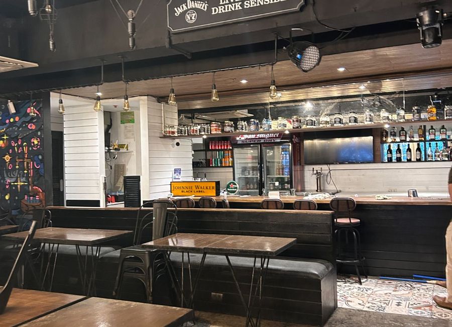 Salcedo Village Restaurant for Rent full operational | Lamudi.com.ph