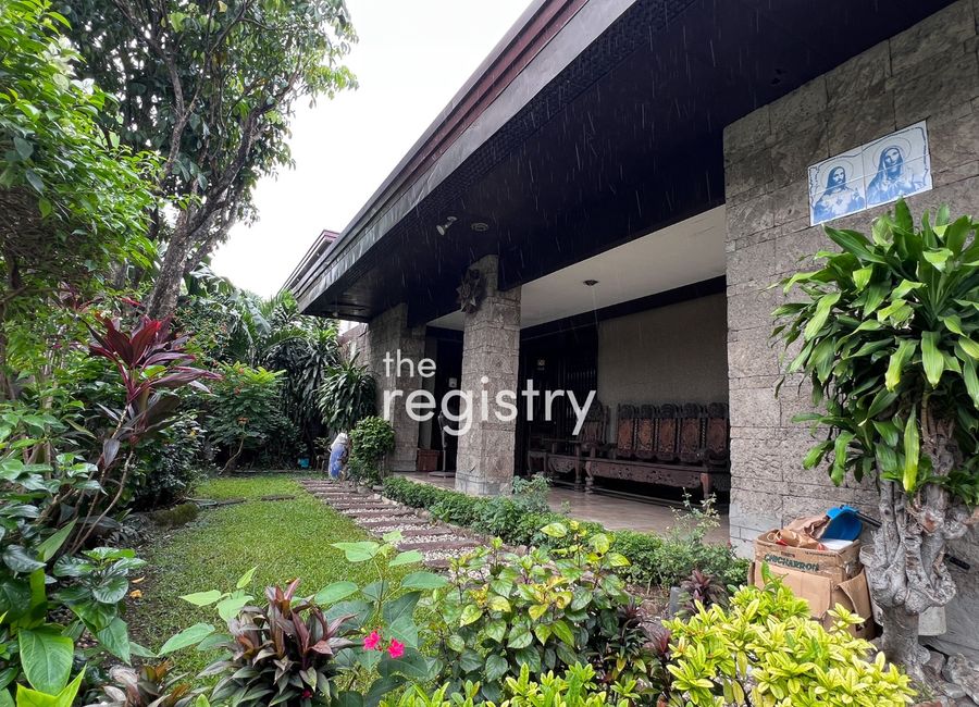 Bungalow House along Times St. West Triangle Homes | Lamudi.com.ph