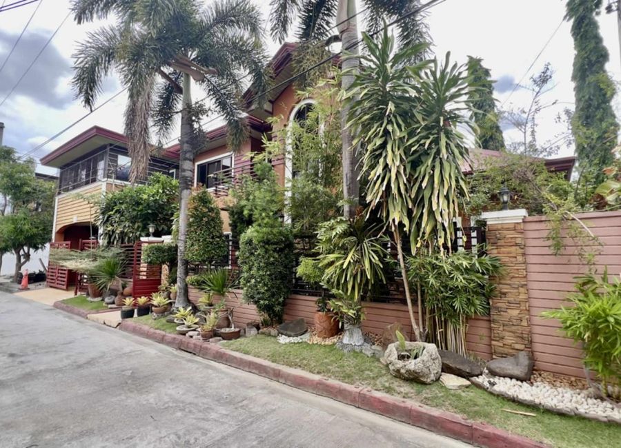 FOR SALE SEMI FURNISHED PRE-OWNED HOUSE INSIDE AN EXCLUSIVE SUBDIVISION ...