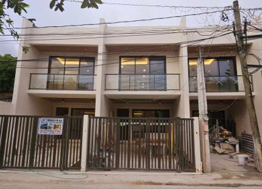 Renovated 3BR Townhouse for Sale in Camella Classic, Better Living, Don ...