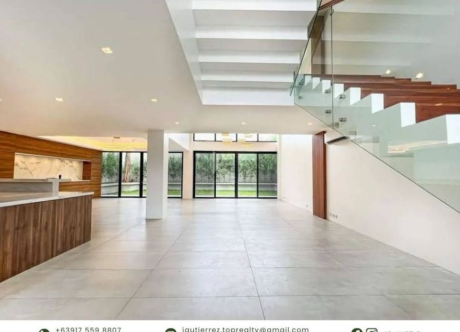 FOR SALE: Modern Well-Maintained 4 Bedroom Home in White Plains Village ...